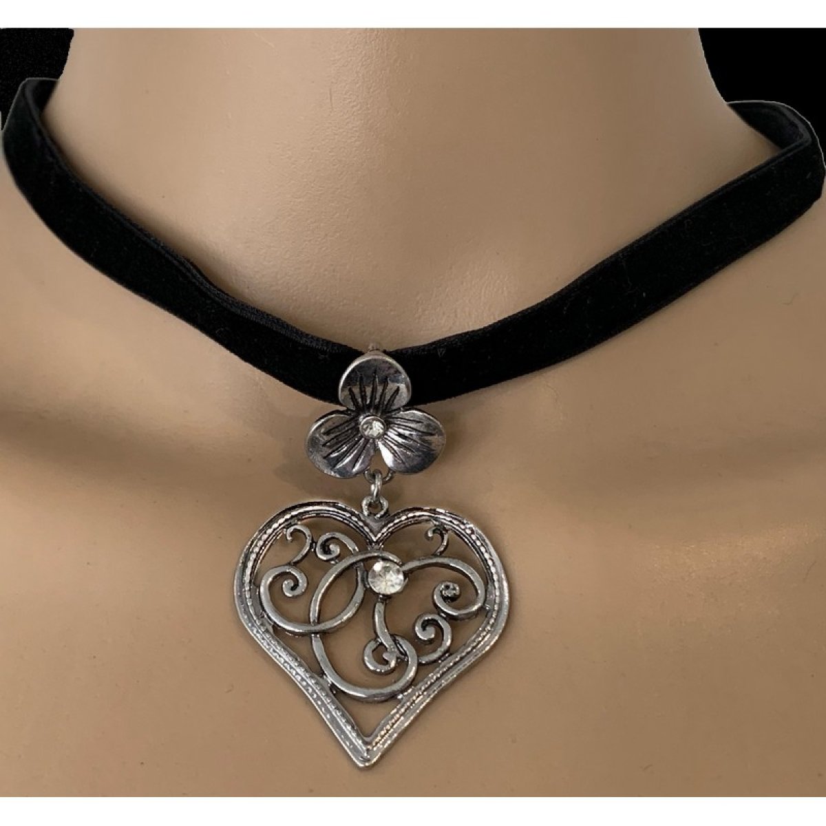 Kjøp Edelweiss Hjerte Choker Online - Nå kun 129 - Temashop.no